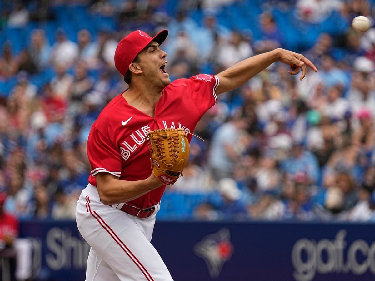 Toronto Blue Jays lose LHP Andrew Vasquez on waivers, DFA Anthony Banda