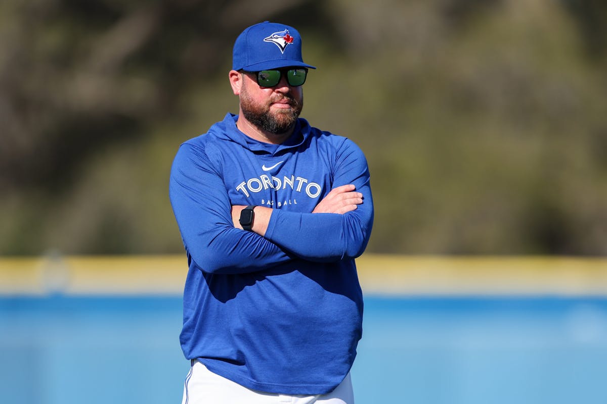 Blue Jays manager John Schneider saves local woman from choking with ...