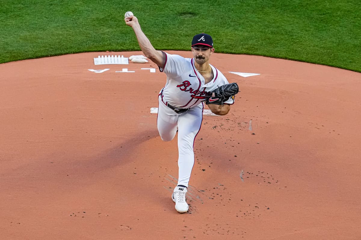 MLB Notebook: Elbow injuries plague pitchers, Stephen Strasburg retires ...