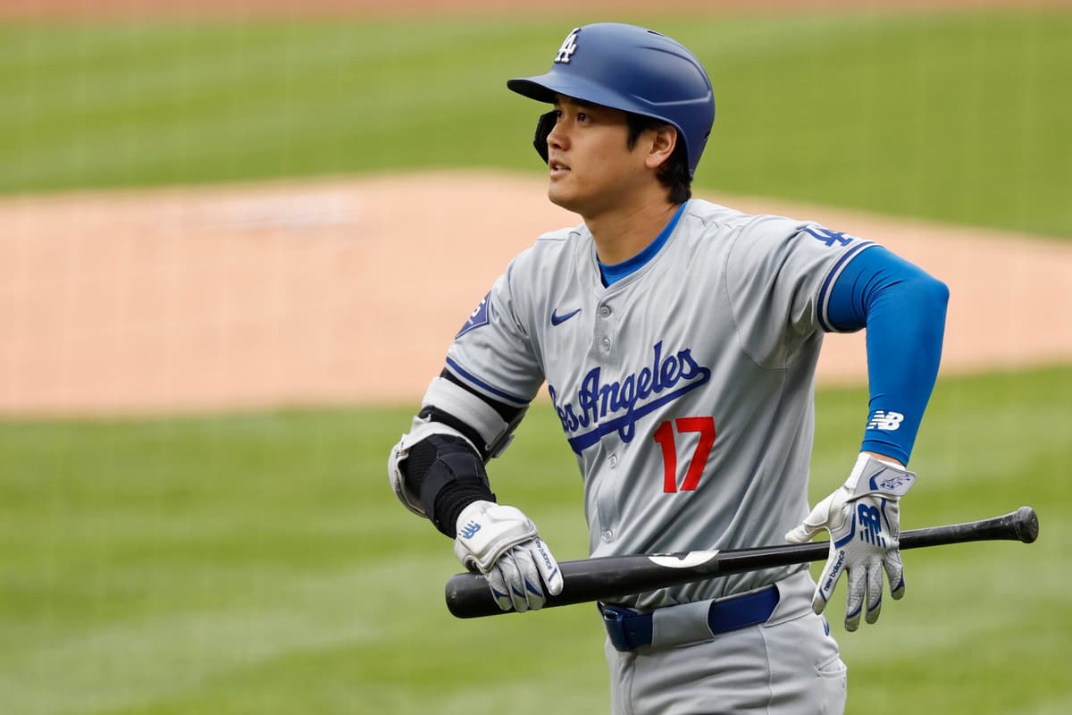 Blue Jays manager John Schneider playfully welcomes booing of Shohei ...