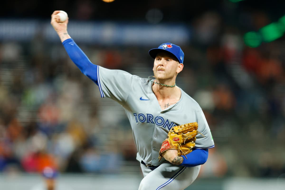 Blue Jays option Bowden Francis to Triple-A, recall Brandon Eisert