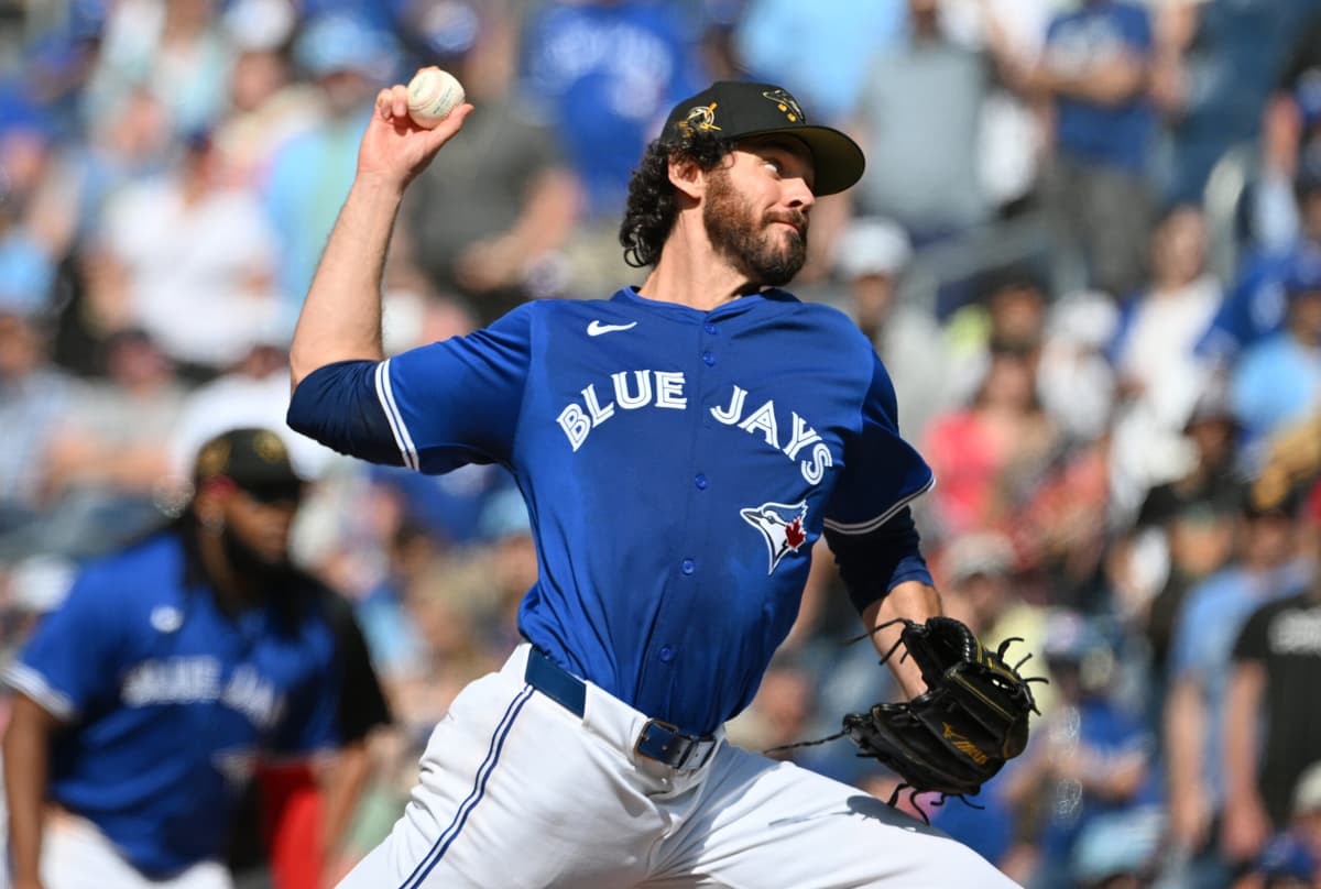 Former Blue Jay Jordan Romano signs a one-year deal with the ...