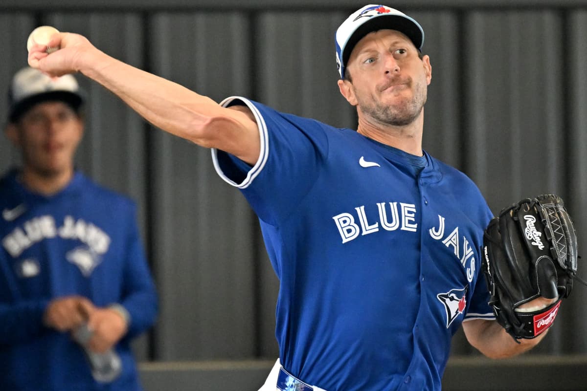 WATCH: Max Scherzer strikes out his first four batters in a Blue Jays ...