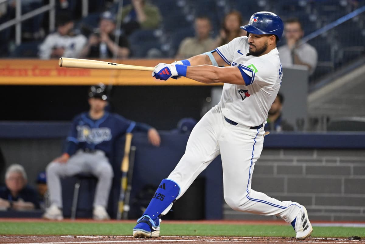 Blue Jays place Anthony Santander on 10-day IL, recall Alan Roden from ...