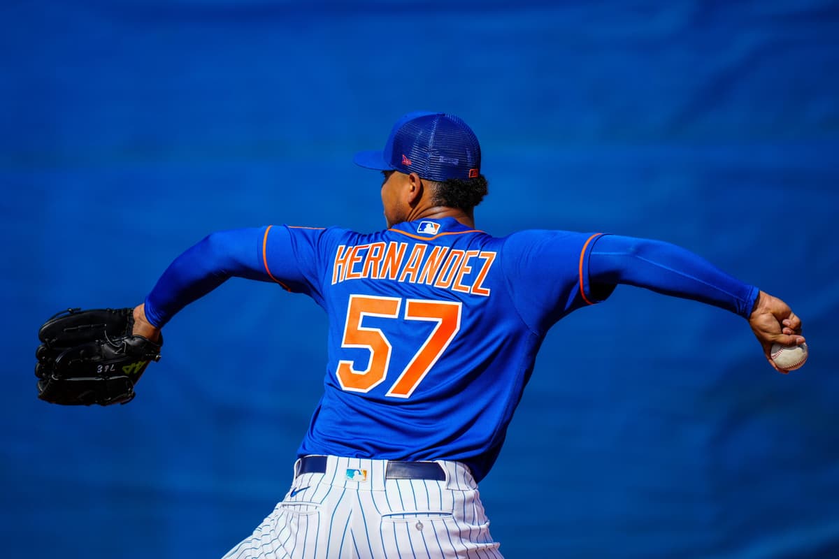 Blue Jays sign Elieser Hernández to minor-league deal