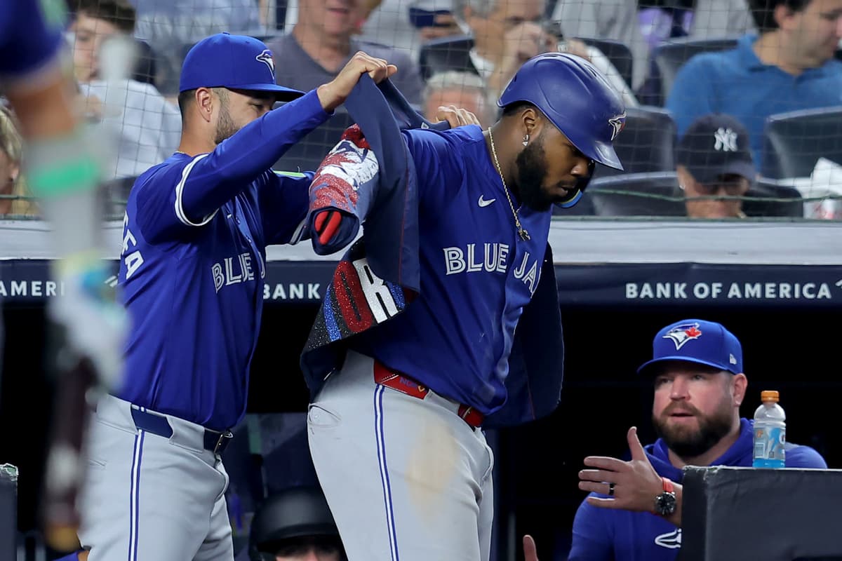 Predicting the Blue Jays position player roster for the playoffs