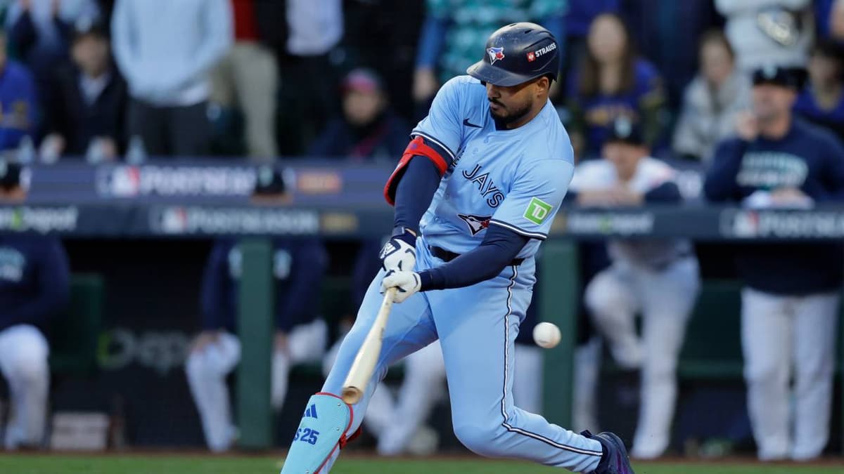 Report: Blue Jays’ Santander out 5-6 months, Francis to miss the season ...